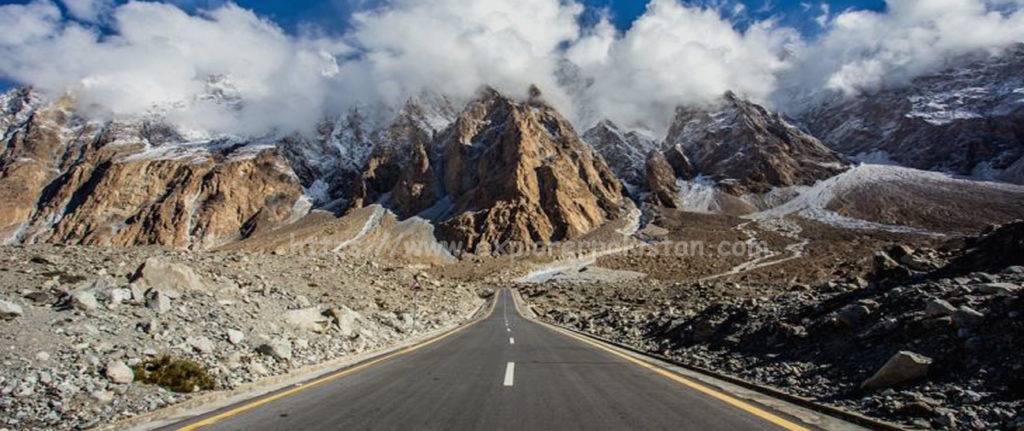 Travel Guide to Karakoram Highway - Length of the bridge and roads
